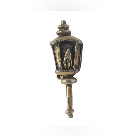 Jewelry | Vintage Lantern Lamp Post Street Light Gold Tone Lapel Pin ...